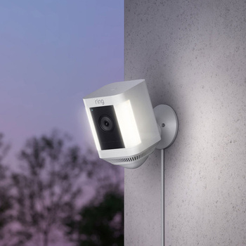 Kamera Ring Spotlight Cam Plus Plugin biała | Dom i ogród ...